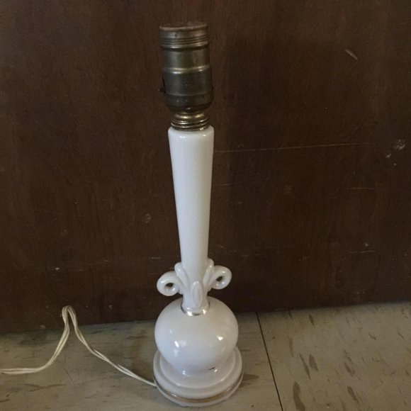 Aladdin Lamps | Accents | Antique Pink Aladdin Lamp Woriginal Wiring ...